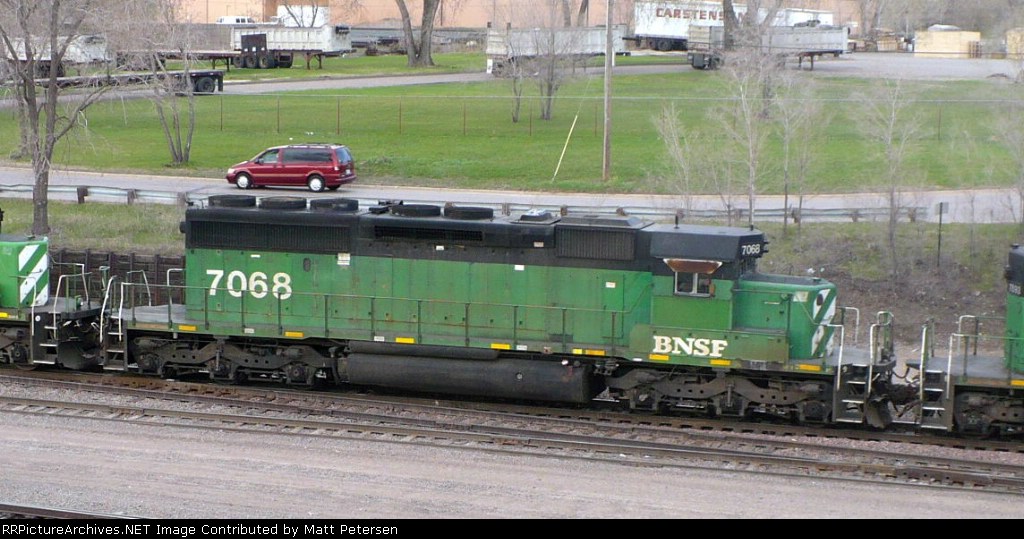 BNSF 7068